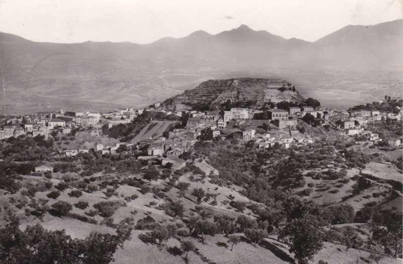 Il tesoro sotto il castello di Bisignano custodito dalle rane